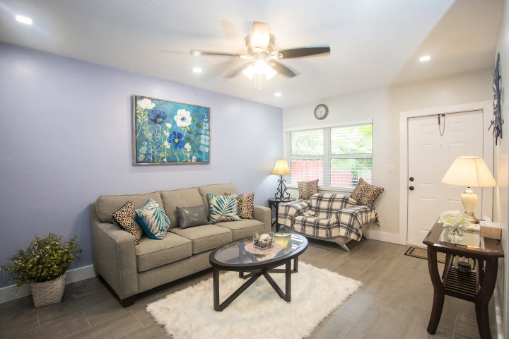 Downtown Hollywood Classy 1 Bdrm Memory Foam Bed! - Hollywood, FL