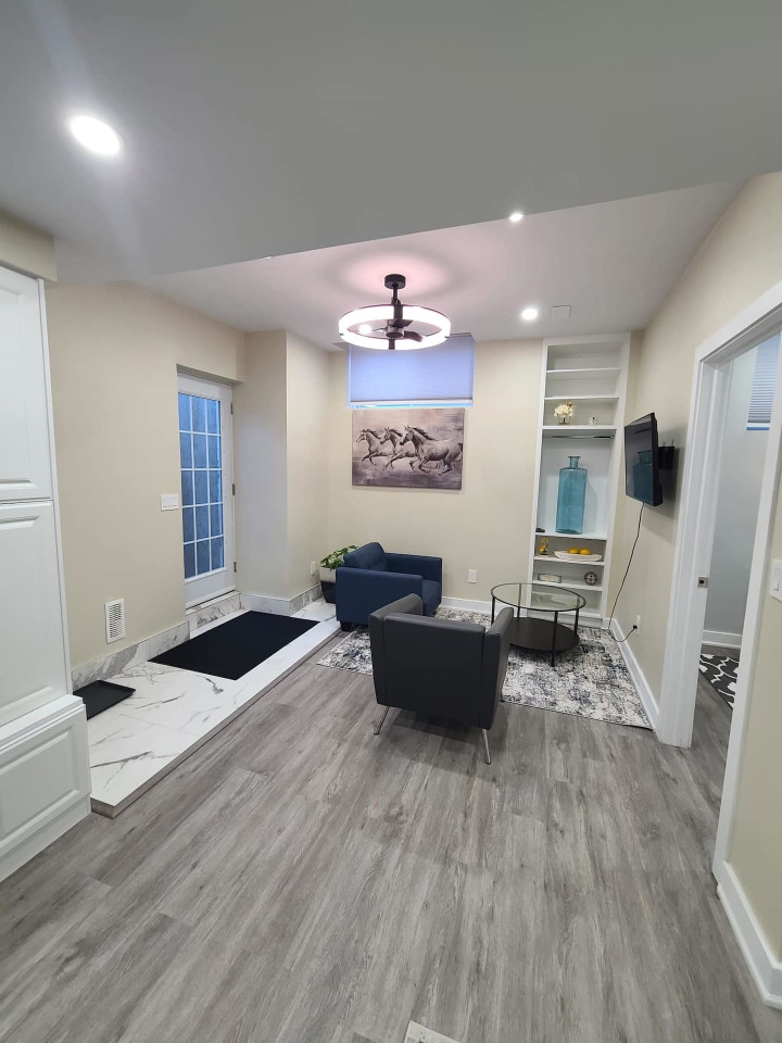 Cozy And Clean Basement Apartment - Bowmanville