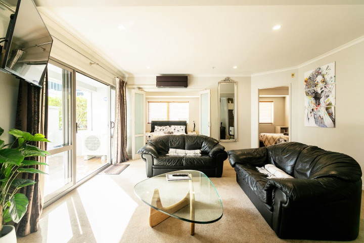 Gorgeous Cbd Apartment, Parking,netflix, Ac, - Auckland