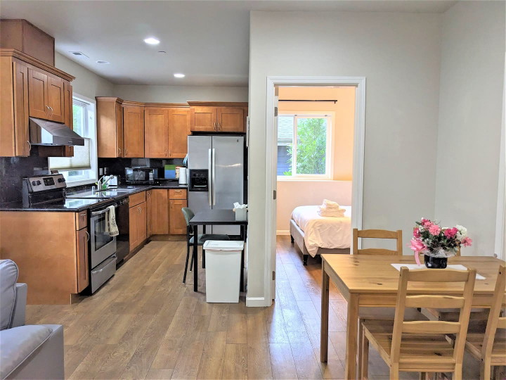 Cozy Two Bedroom In Quiet Neighborhood - 우딘빌