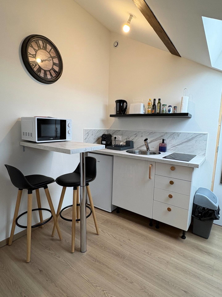 Studio Sous Les Toits Proche Gare Au Centre-ville - Épinal