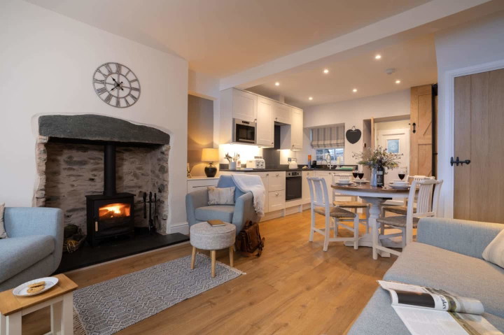 Dormouse Cottage, With Log Burner By Letmestay - Ambleside
