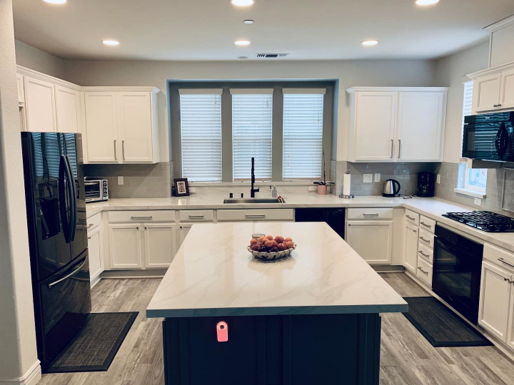Newly Beautiful 4 Bedroom Townhome - Pleasanton, CA
