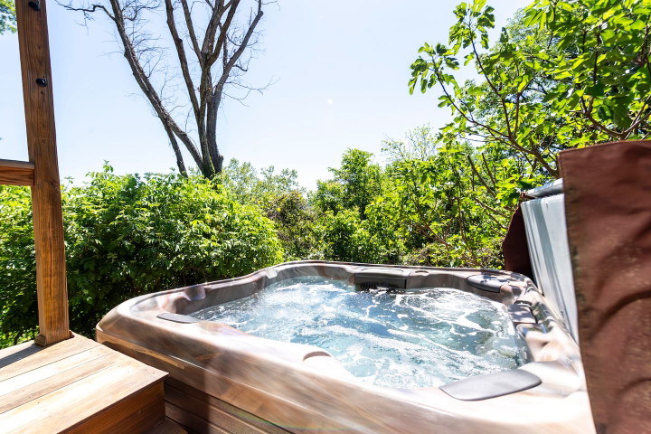Hot Tub Retreat | River Views | Near Downtown - Charlottesville, VA