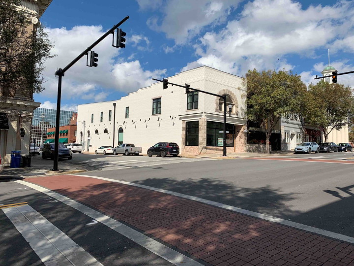 Lofts On Main Located In Downtown Lexington, Nc - Lexington, NC