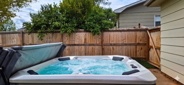 Dog-friendly Retreat W/ Hot Tub & Fenced Yard - Rapid City, SD