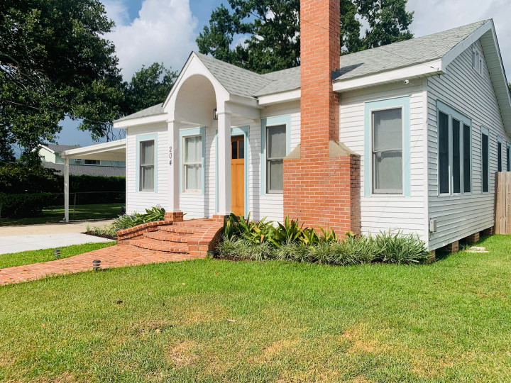 *2 For 1* Charming House & Private Apt - Houma, LA