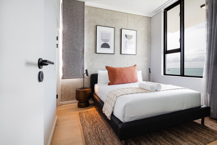 Tyne Penthouse | 180 Degree Ocean Views | Inverter - Umhlanga
