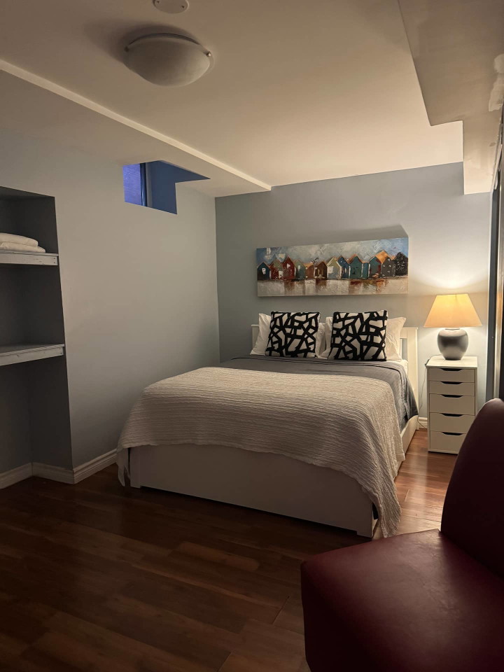 Comfortable Family Home - Ontario