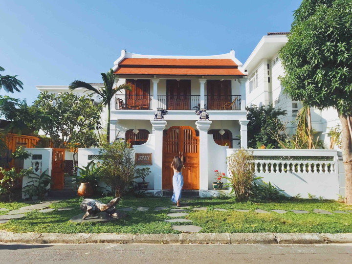 À ơI Villa : Old Charm, 5 Bedrooms, Private Pool - Vietnam