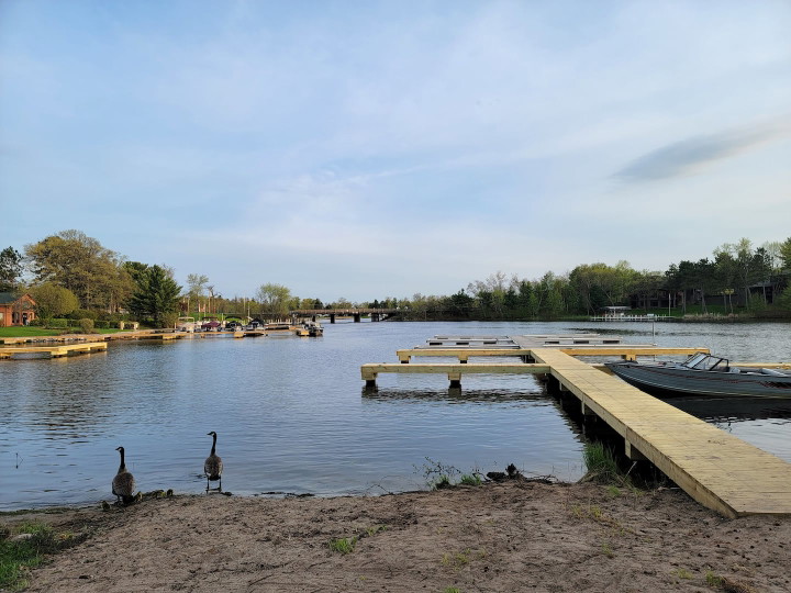 The Blue Ox On Gull. (Sleeps 17) - Nisswa, MN