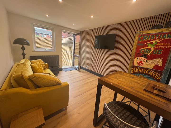 You Couldn't Get More Central. One Bed. - Piccadilly Station - Manchester