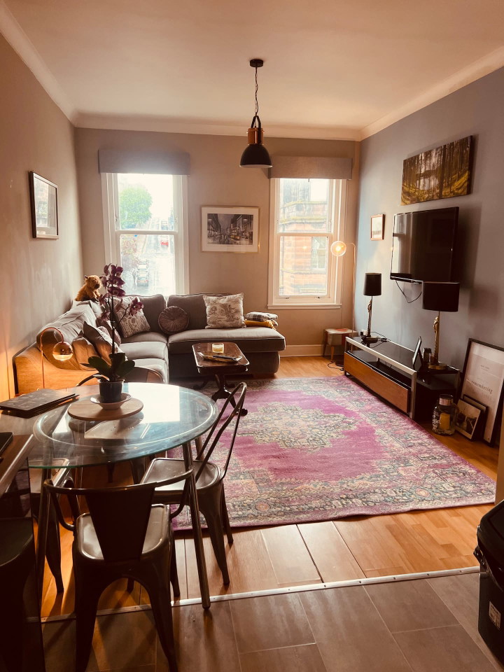 Sauchiehall Street Flat (Theatreland / Art School) - Glasgow