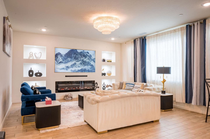 Spacious Home For Large Group - Clovis, CA