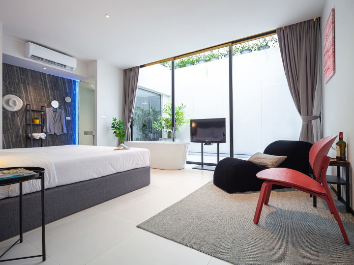 Innlux(l) - Phuket