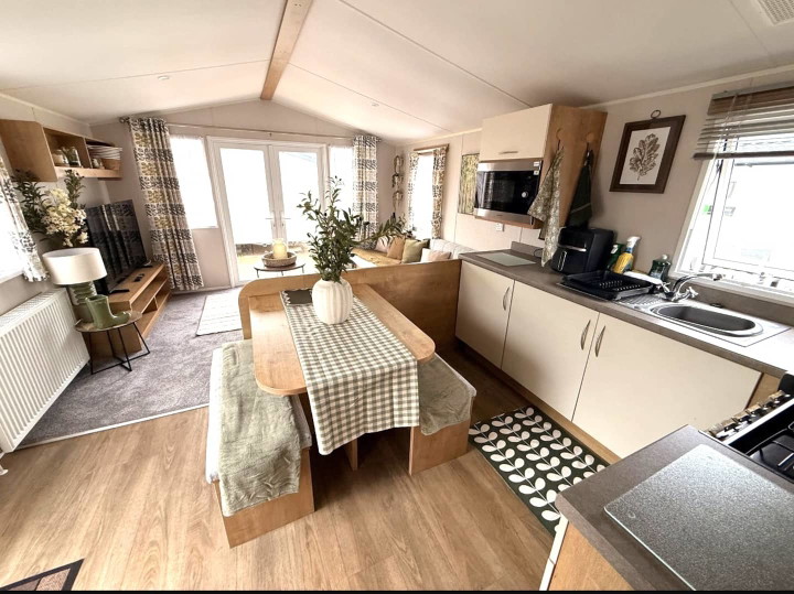 Olive Retreat At Trecco Bay -