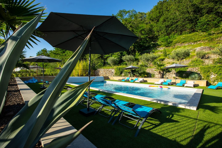Gite 6/8 Personnes Avec Piscine Chauffée - Ardèche