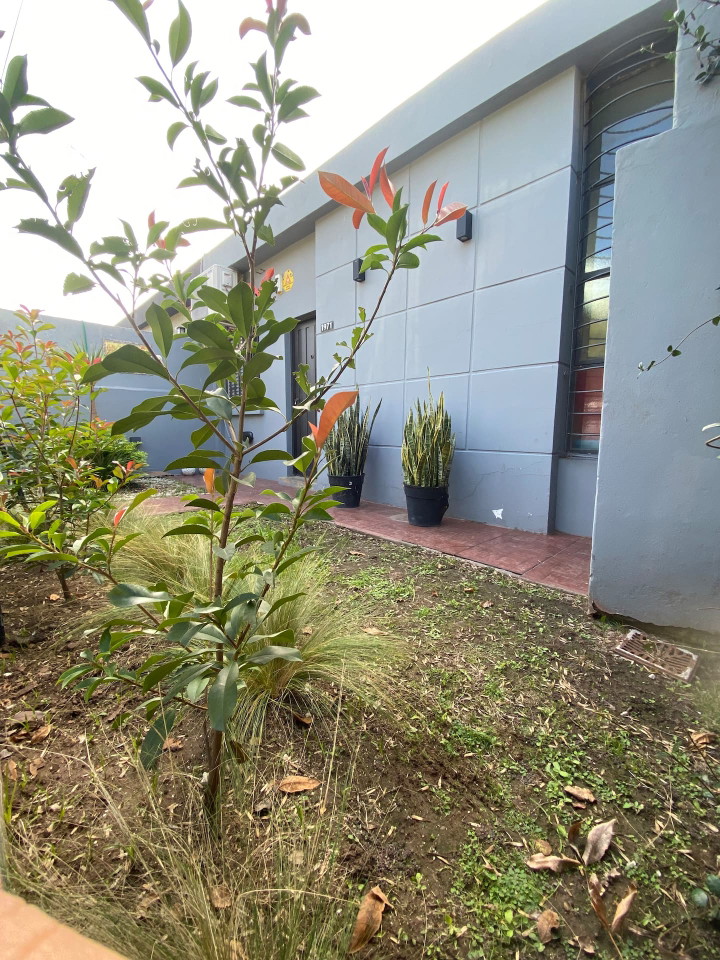 Casa Con Cochera A 5 Min Del Centro/1hospitales - Paraná