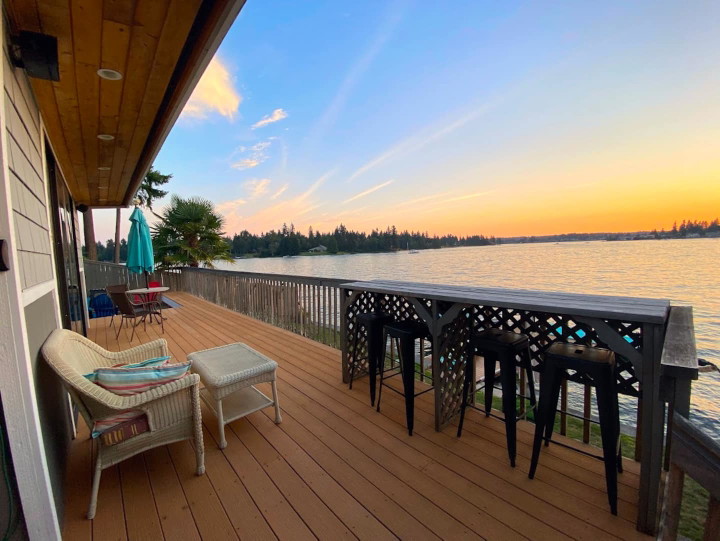 Lakeside Tropical Retreat-private Cabin W/tiki Hut - State of Washington