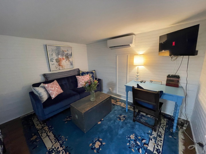 The Quaker Quarters Tiny Home - Kennett Square, PA