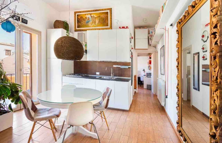 Apartment In The Historic Center Of Palermo - Palermo, Italy