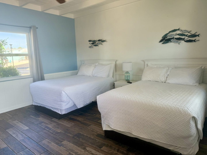 Keys Motel 2 Double Bed In Marathon Sleeps 4 - Marathon, FL