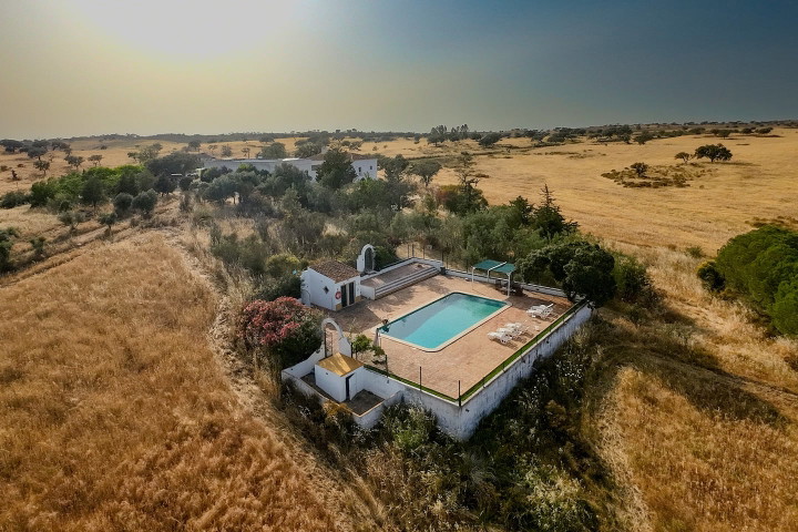 Vila Bita -  Casa Garça-real - Almodôvar