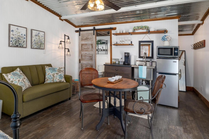 Welcome To The Ladybug! Walk Dt & Blanco River - Wimberley, TX