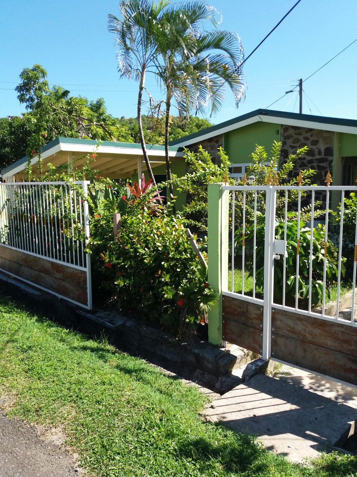 Celestial Vacation Home (Home Away From Home)2018 - Santa Lucía
