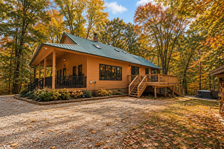 8 Does A Dancin' | Pondside + Hot Tub - Indiana (State)