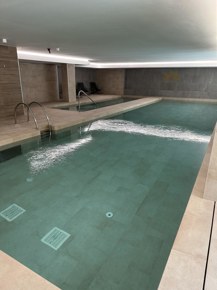 Stylish Apartment With Pool, Spa & Gym - Gibraltar