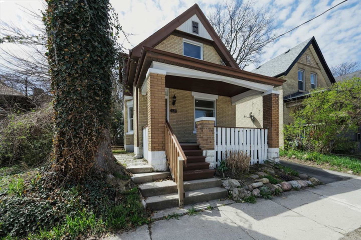 Full House - London, On. - London, Ontario