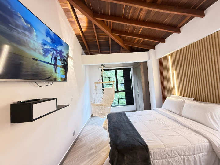 Central Studio | 2 Double Beds | Near La 70 And Upb - Medellín
