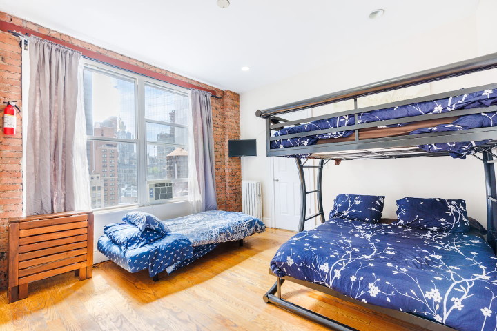 Bright Midtown Flat-steps From Broadway - New York