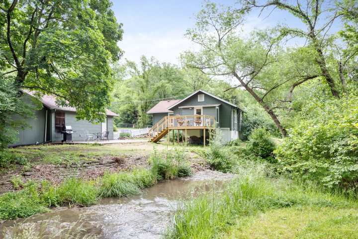 Waterfall Garden Cottage Lux Beds 5 Min. 2 Dt Kcmo - Kansas City
