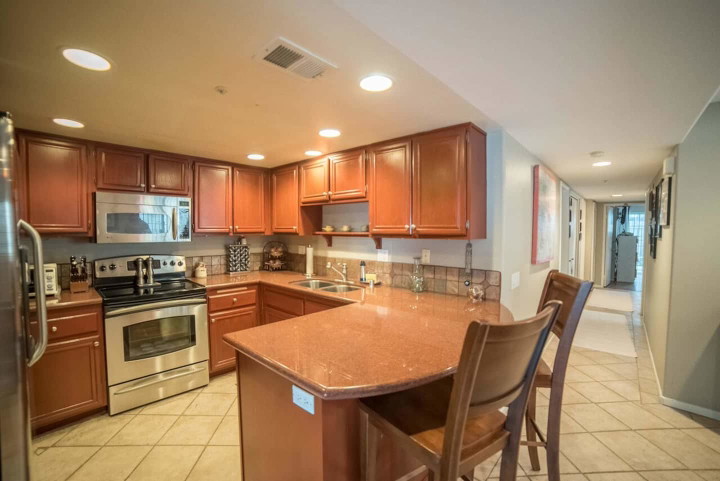 Swanky Uptown/downtown Condo - Coronado Island, CA