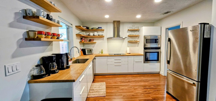 Modern Home Just 6-min-2-beach +2 Free Rental Cars - Miramar, FL
