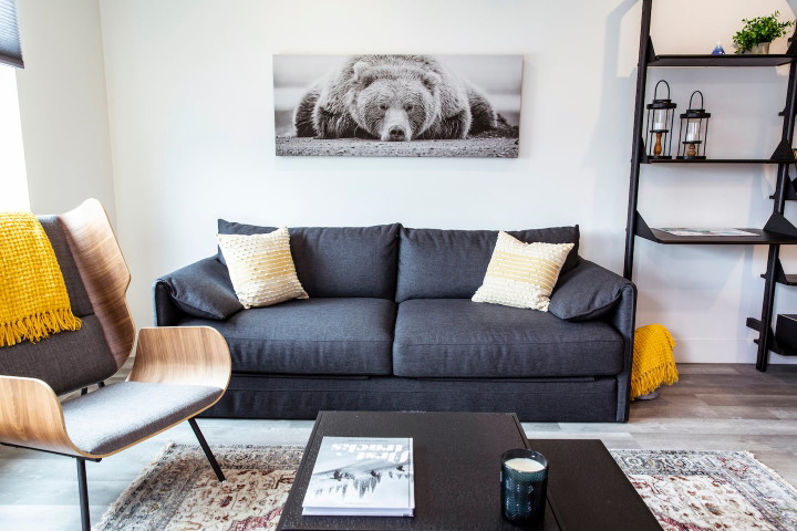 The Bear Lair - 2 Bdrm W/hot Tub - Revelstoke