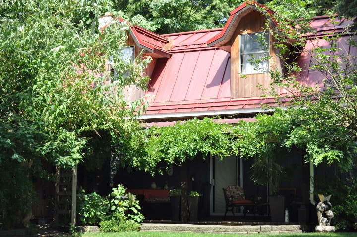 The Garden House - Comox