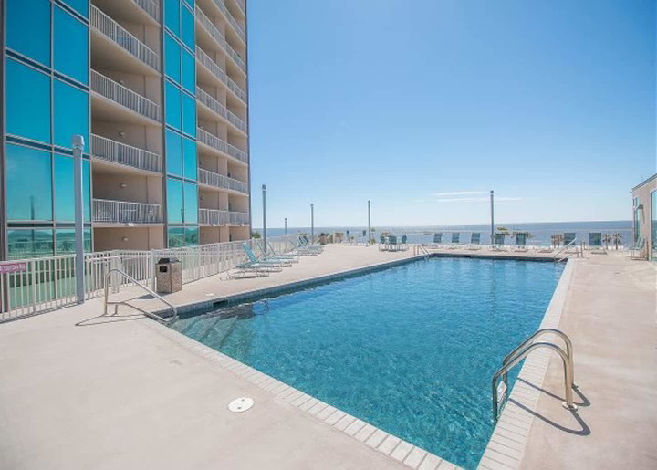 Coveted Condo On Pool Deck, Directly On Beach. - Biloxi, MS