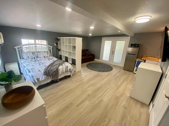 Modern Private Studio - Walk To Disneyland! - Anaheim