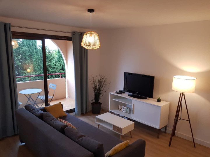 Quiet Apartment, City Center, Parking, Tram - Montpellier