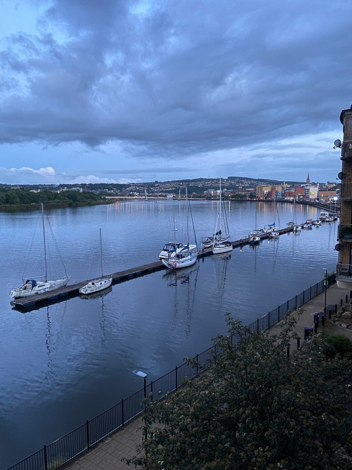 River-front Apartment, City-centre - Derry