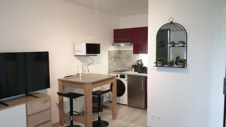Très Beau Studio Rénové à Neuf - Chambray-lès-Tours