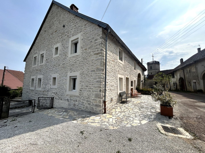 Ferme Gabriela, Maison Haut De Gamme Dans Le Jura - Clairvaux-les-Lacs