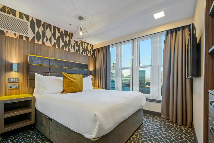 Roomzzz Aparthotel Manchester Victoria - Manchester