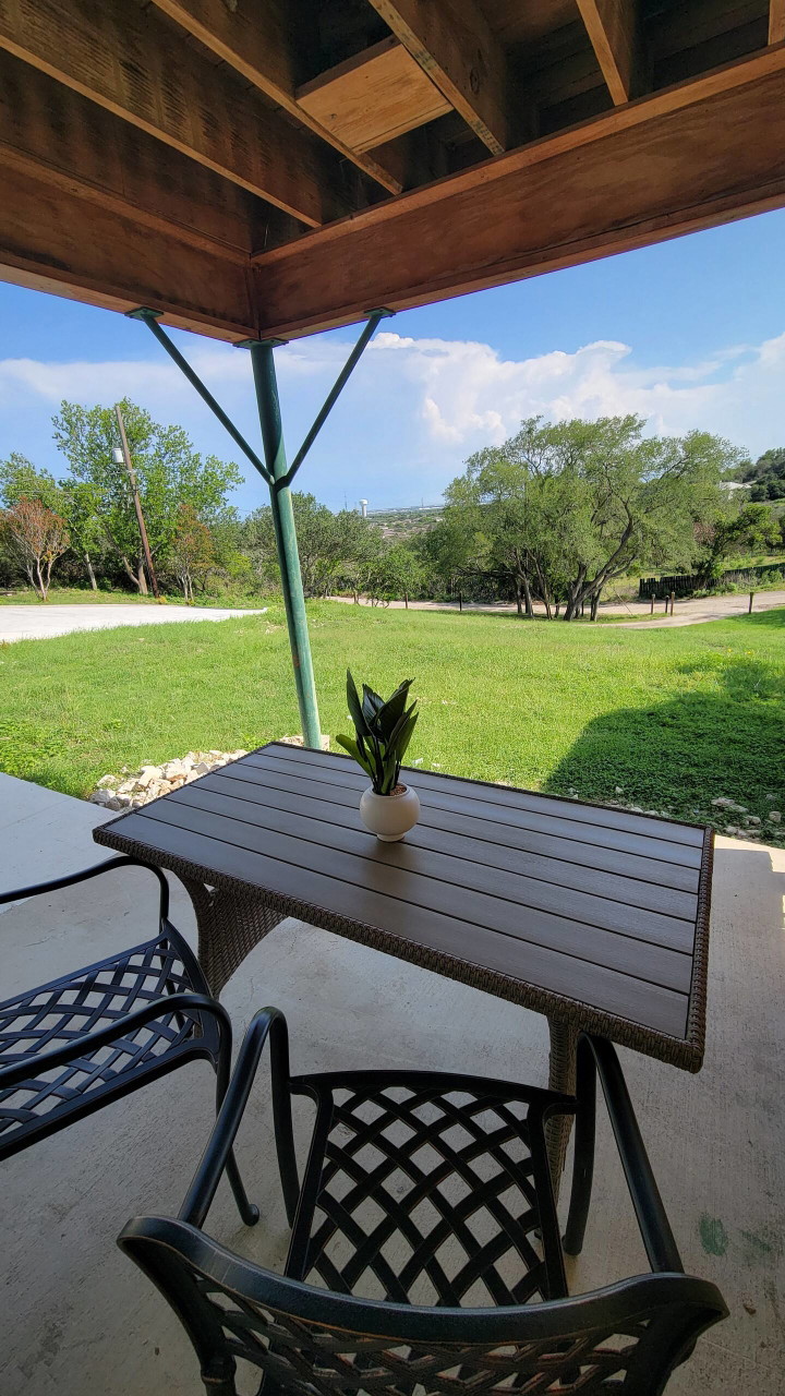 King Bed | Cozy & Modern 1-bedroom Retreat In Sa - San Antonio, TX