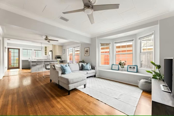 Quaint Bungalow With Parking/patio-walk To Beach! - Los Angeles