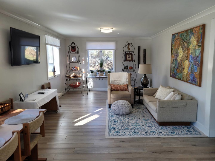 White Squirrel Suite -In The City Walk To Downtown - Brevard, NC
