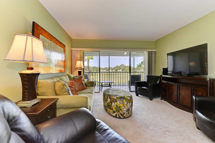 2 Bedroom / 2 Bath Condo With Amazing View. - Florida